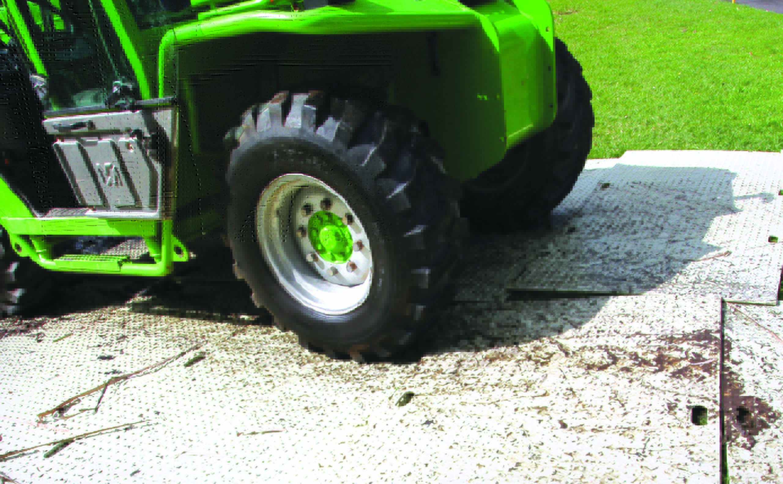 Trak Mats - Ground Protection Units - Shore Hire
