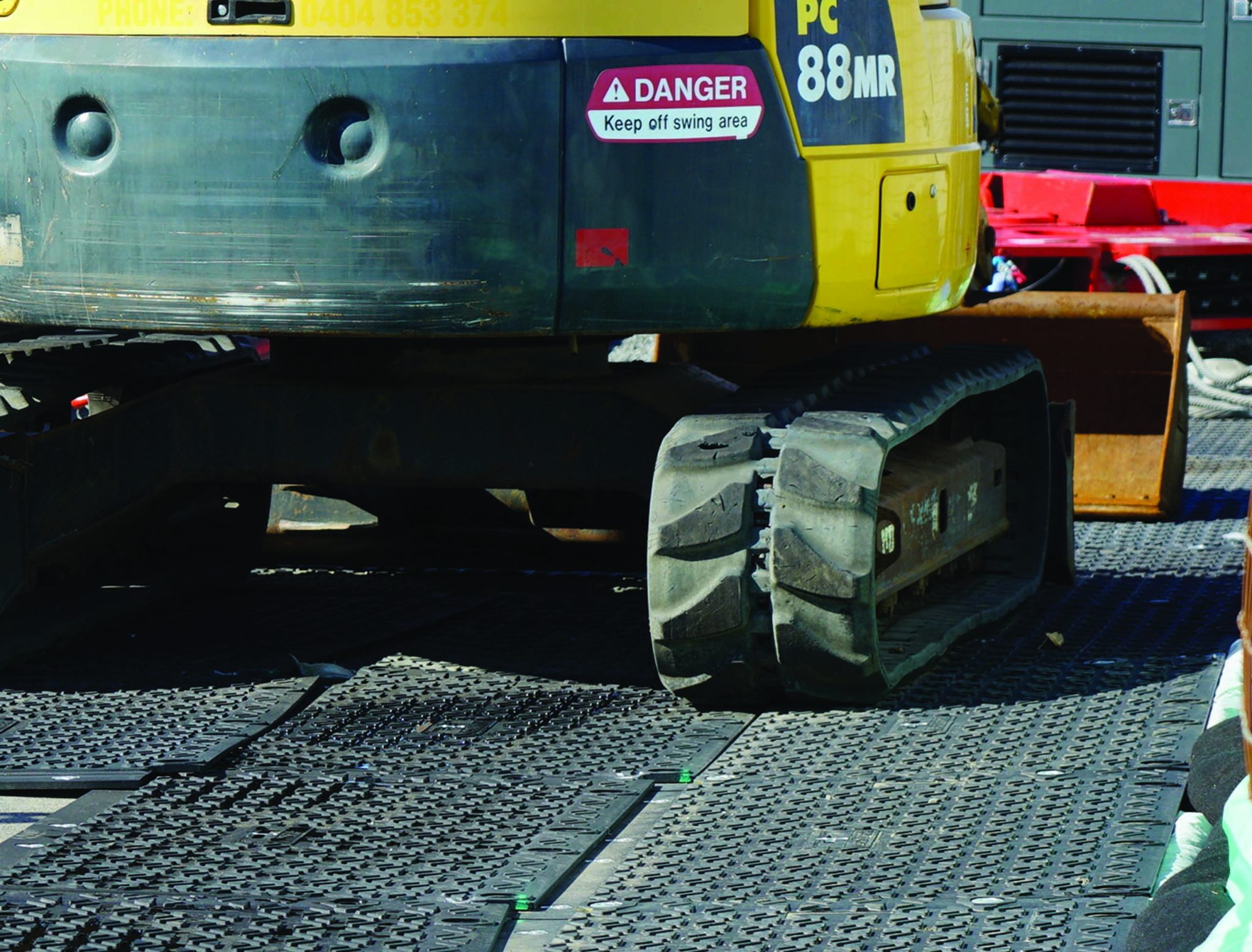 Maxi Track Hire Melbourne Brisbane Sydney Adelaide